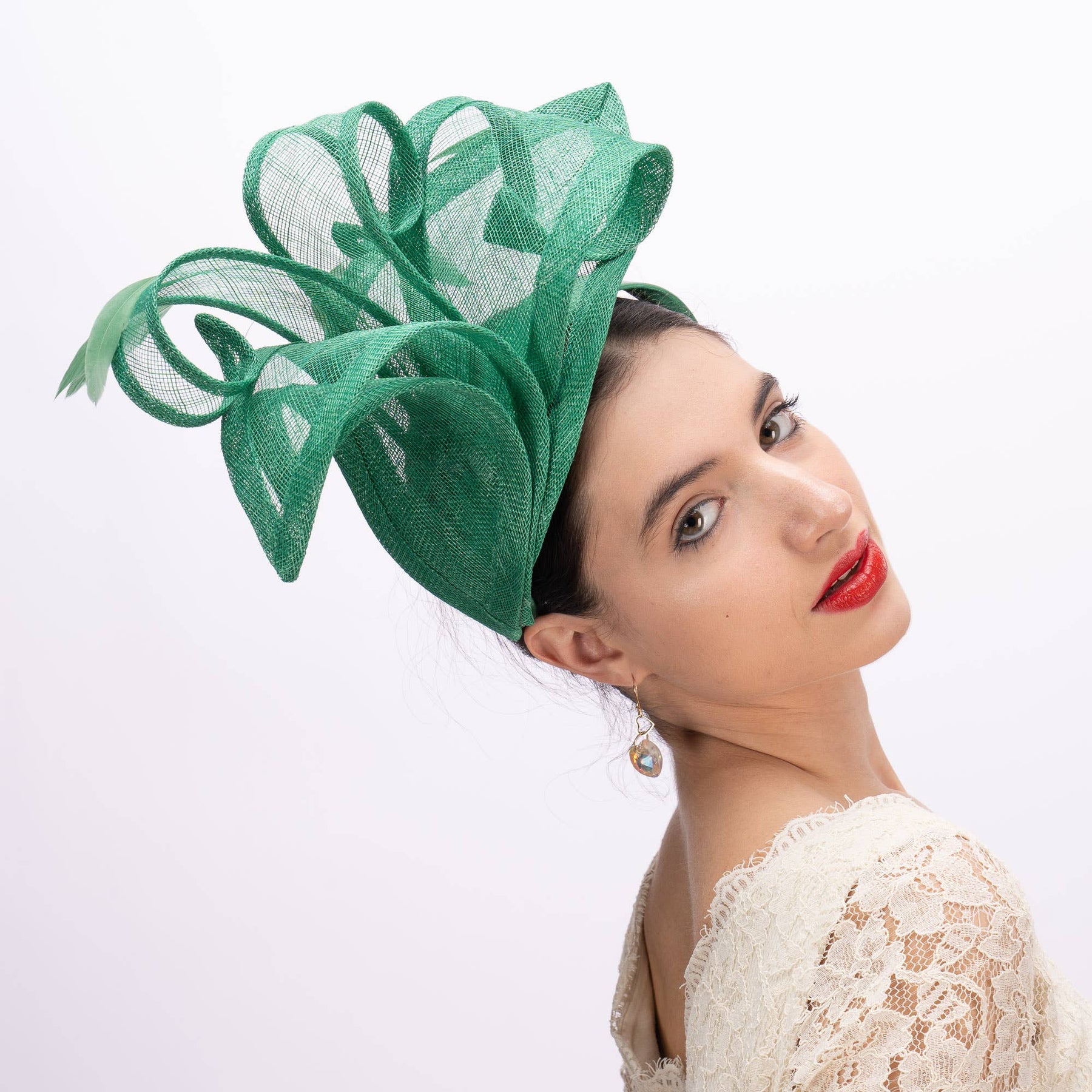Lilly Shape Sinamay Swirls Feather Fascinator: Emerald – Le' Diva ...